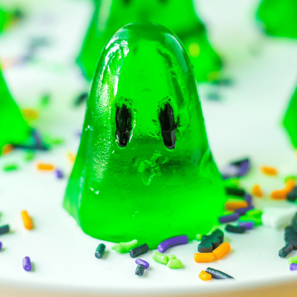 Ghost Gelatin Shots - Balancing Motherhood